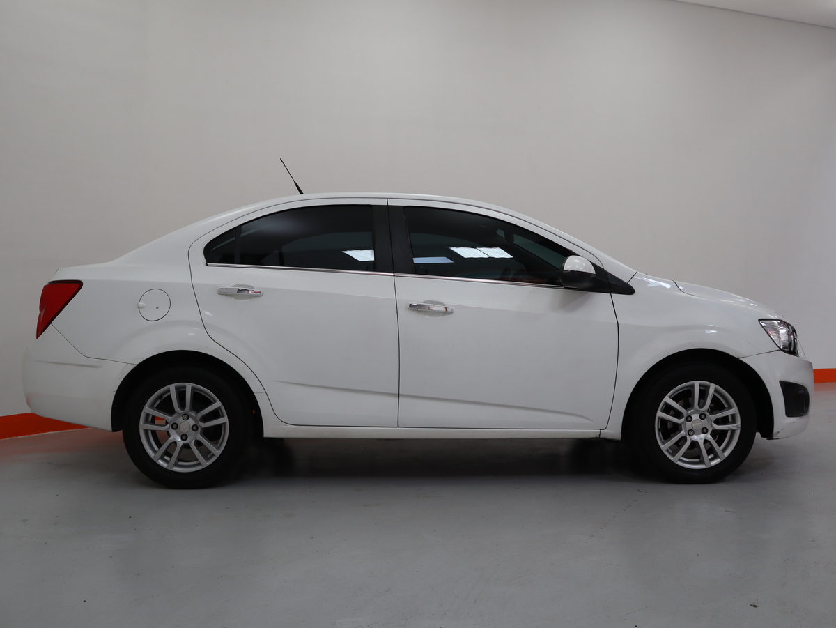 Chevrolet Sonic Lt At 1.6 4p